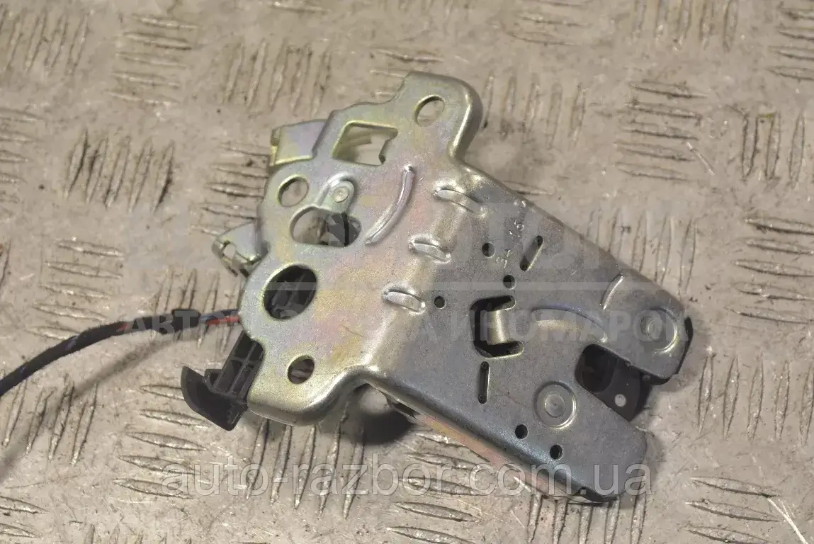 Замок Крышки Багажника Электр 4 Пина Skoda Octavia (A7) 2013 8R0827505A ...