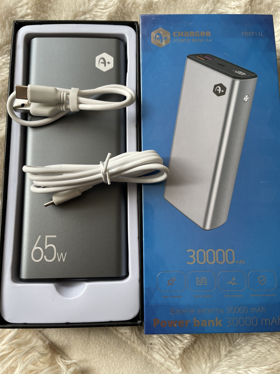 Power bank PD 65w 30000 mah, заряджає ноутбуки та роутери, ціна 2800 ...