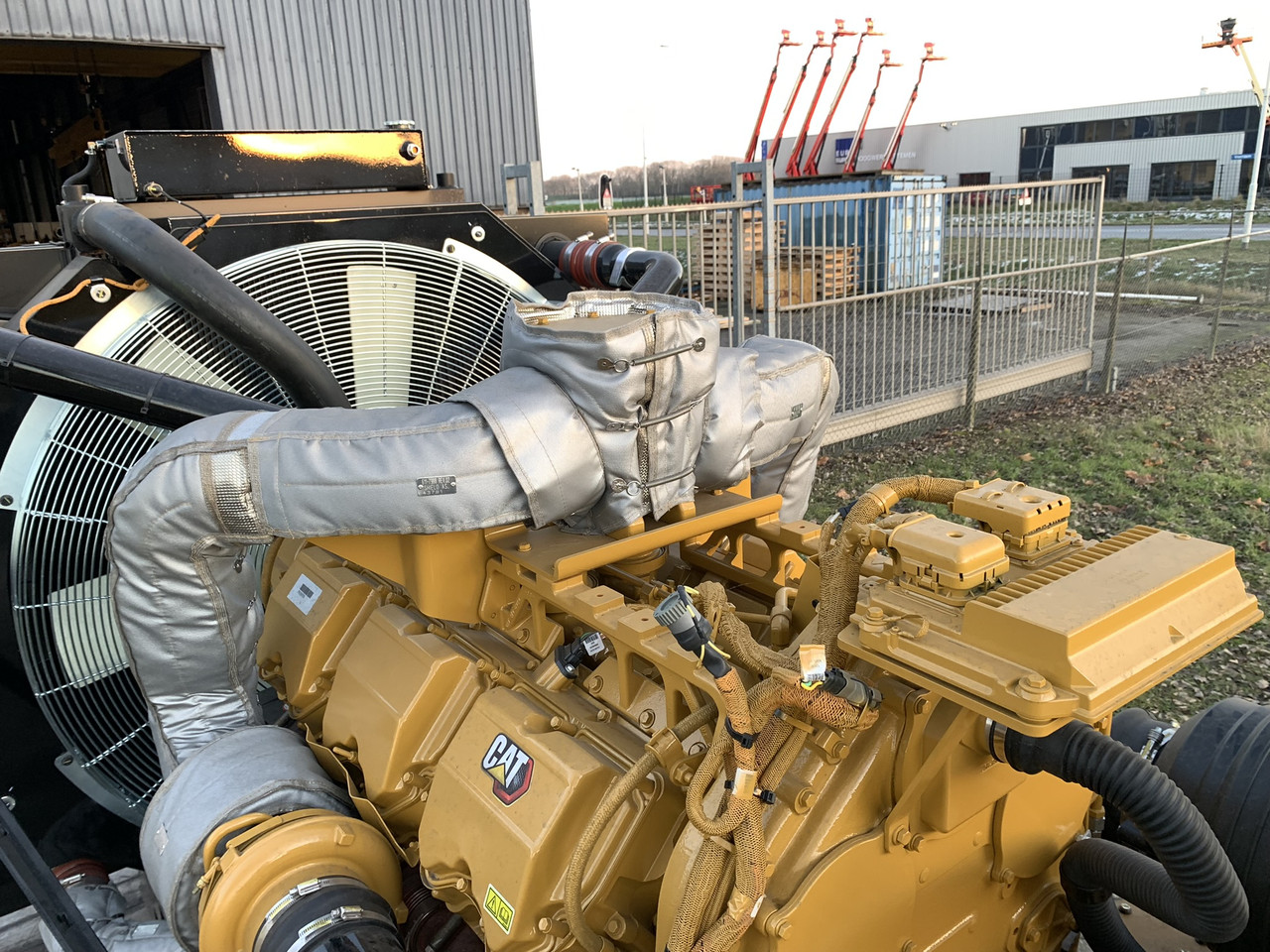 Дизельний генератор Caterpillar C32 1100 kVa 2022 року, ціна 7807400 ...