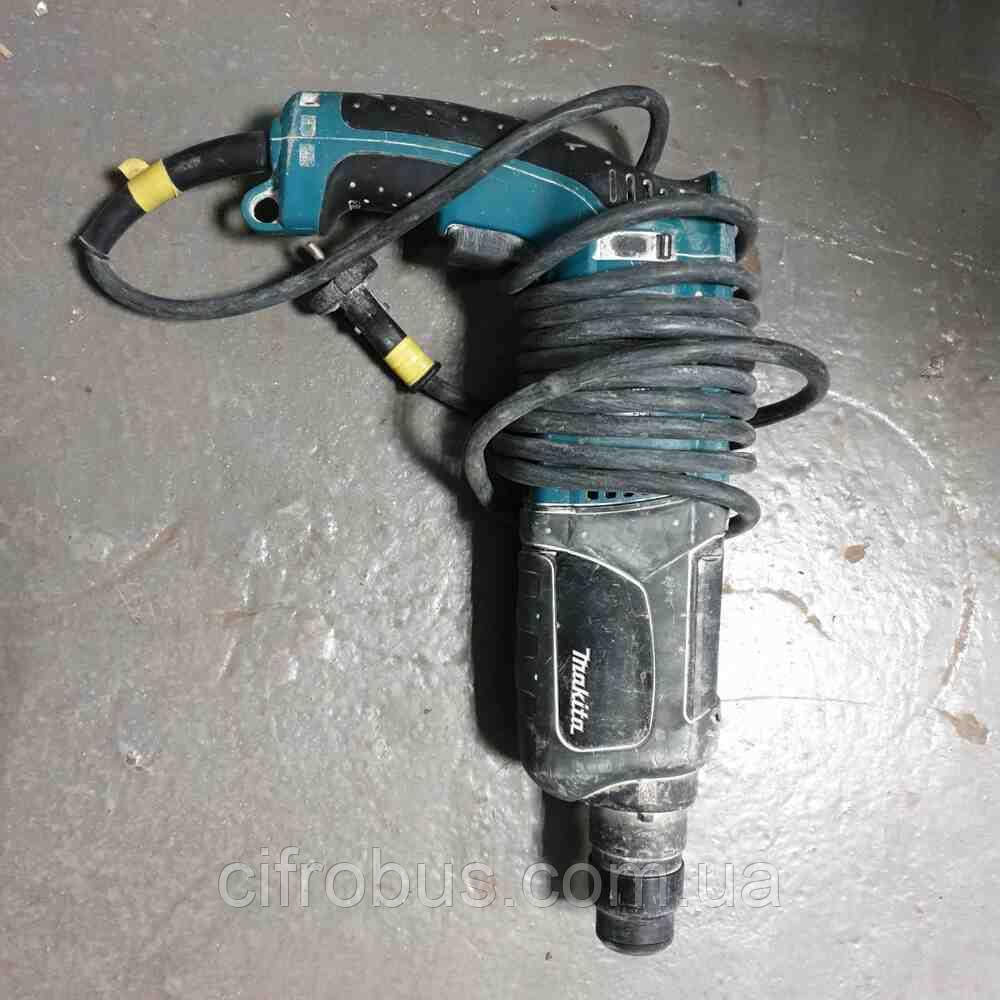 Перфоратор Б/У Makita HR2470 — Купить Недорого на Bigl.ua (1632582027)