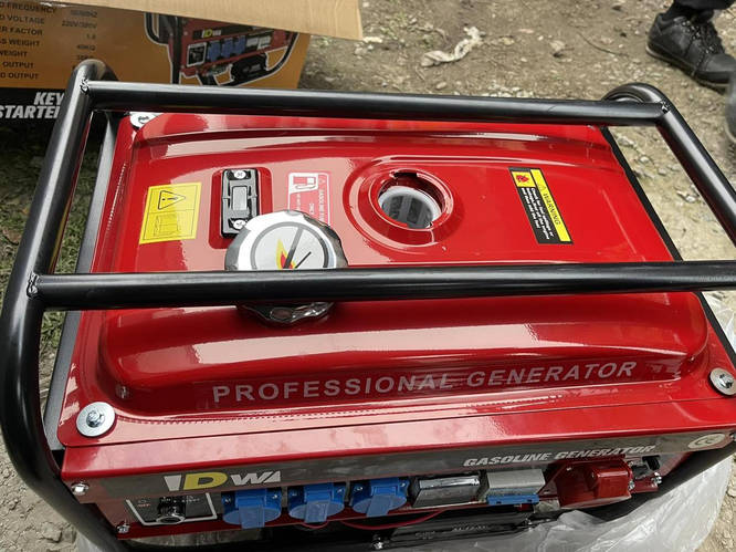 Генератор бензиновий DW8500W 2.5кВт вихід 220/380, ціна 19500 грн ...