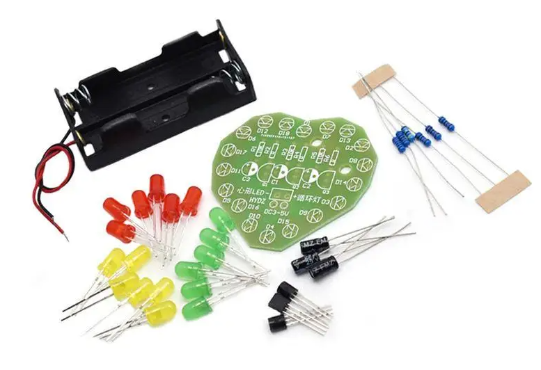 Набор для сборки LED фонарика RGY в форме сердца (конструктор) белый ...