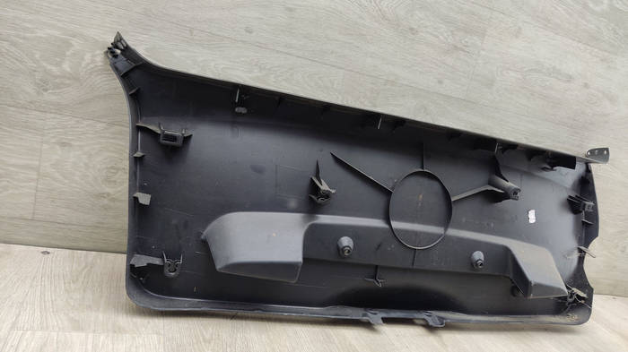 Купить Накладка обшивка карта ляди кришки багажника BMW 1 E81 E87 (2005 ...