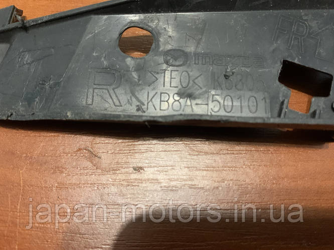 Купити Заглушка права решітки радіатора для Mazda CX-5 KF 2017 ...