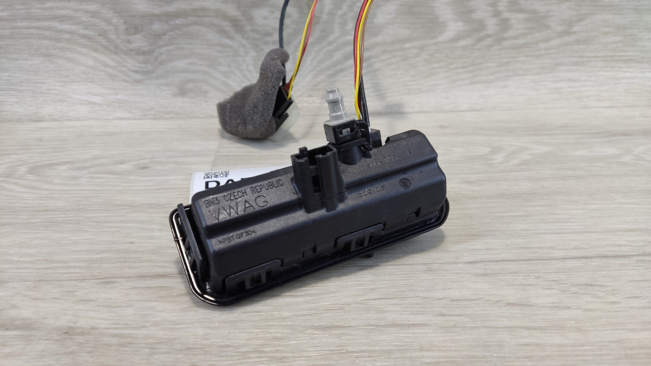 Купить Камера заднього виду ходу Seat Ateca (2016-) 6V0827566F, цена ...