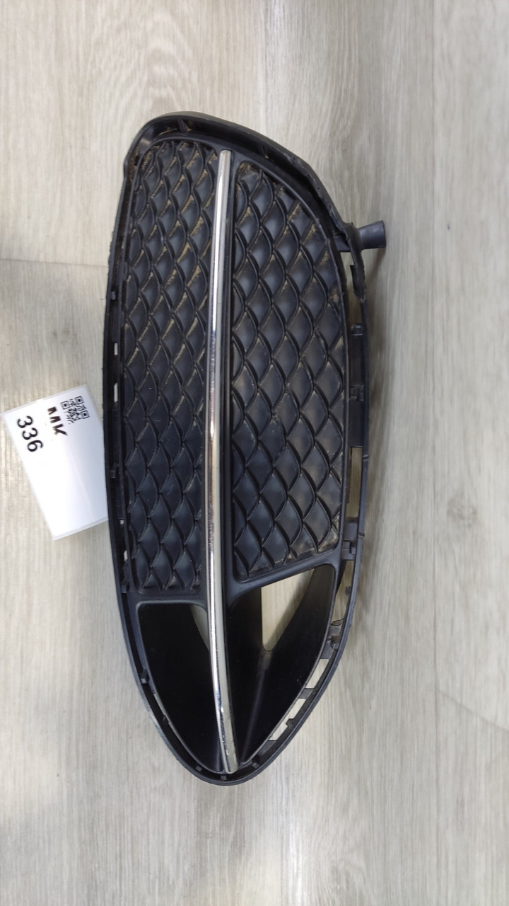 Купить Накладка заглушка решітка хром туманки переднього бампера права ...