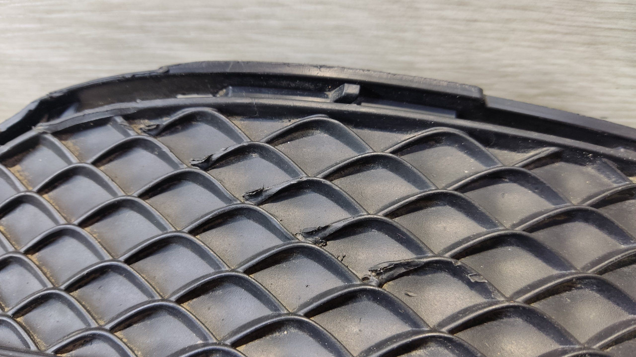 Купить Накладка заглушка решітка хром туманки переднього бампера права ...