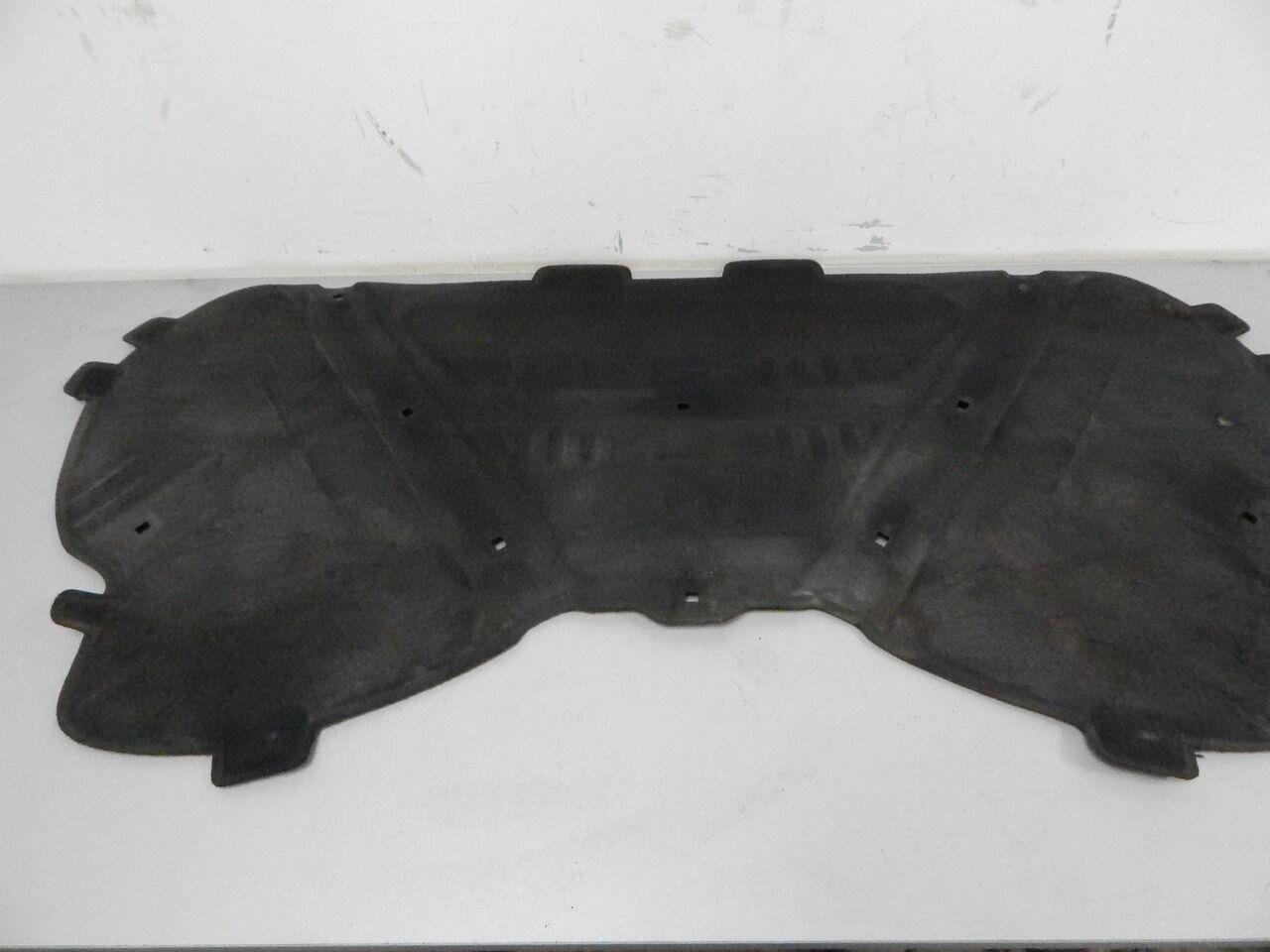 Купить Шумоізоляція капота AUDI Q5 8R0863825 2008-2016, цена 1312.50 ...