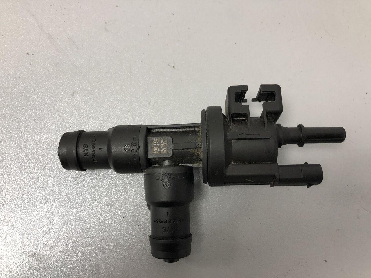 Купить Клапан вентиляції паливного бака BMW 3 13907643106 2019-, цена ...