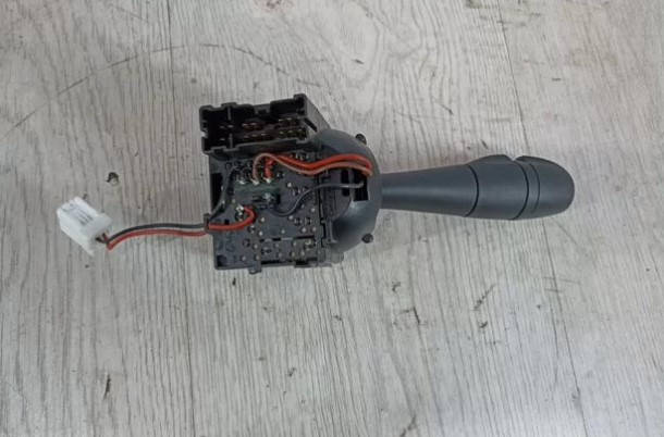 Купить Подрулевой переключатель Renault (Original) -255404709R Рено ...