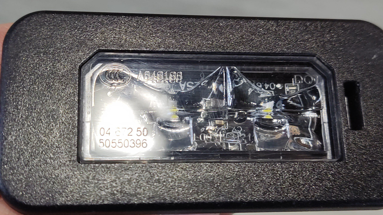 Купить Плафон ліхтар підсвітка номерного знаку ляди кришки багажника ...