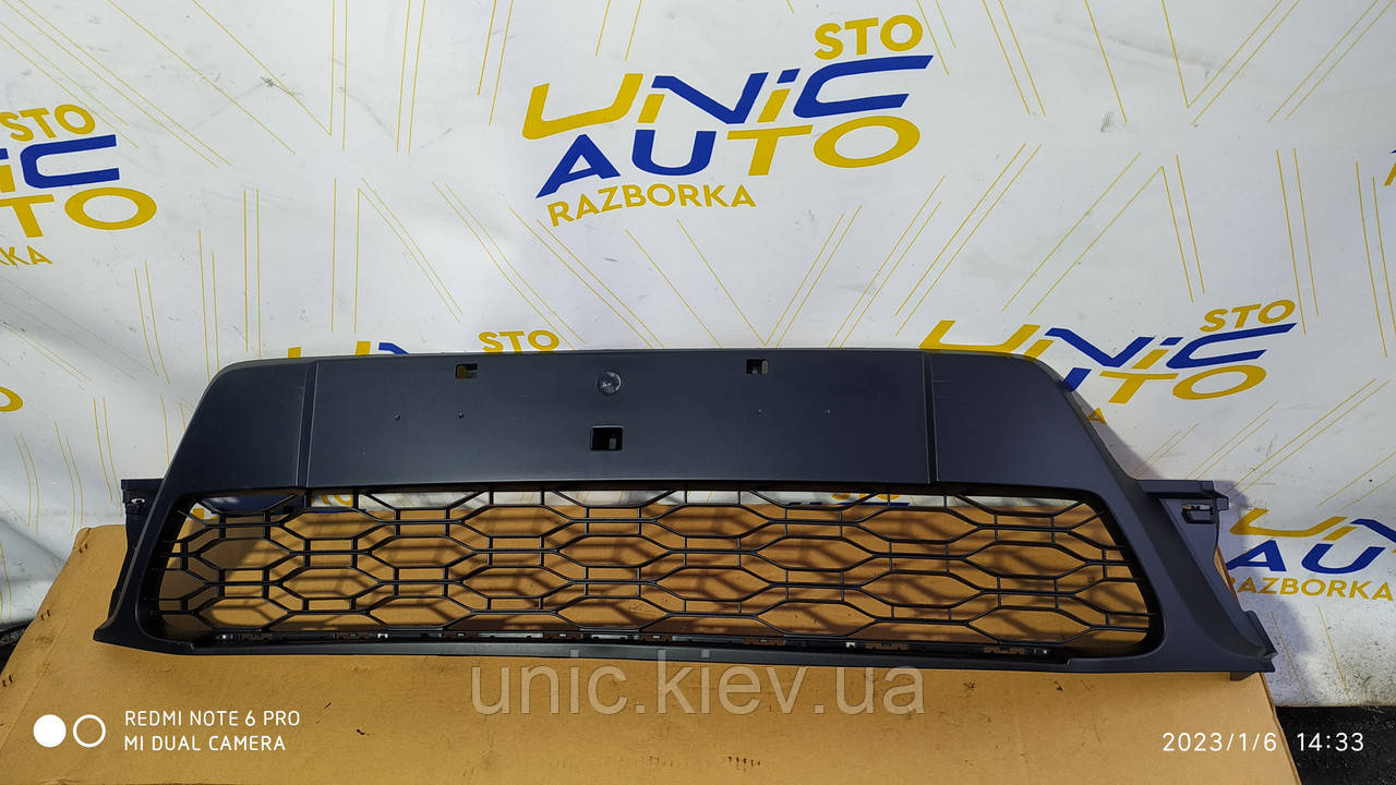 Решітка переднього бампера 622541081R Рено Сандеро Степвей рестайл нова ...