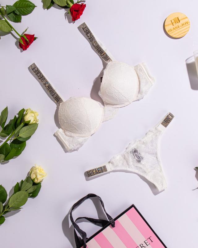 Комплект кружевного белья Victoria Secret стринги и лифчик, Виктория ...