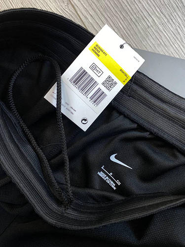 Купить Nike Big Swoosh Шорты, цена 699 грн — Prom.ua (ID#1754952365)
