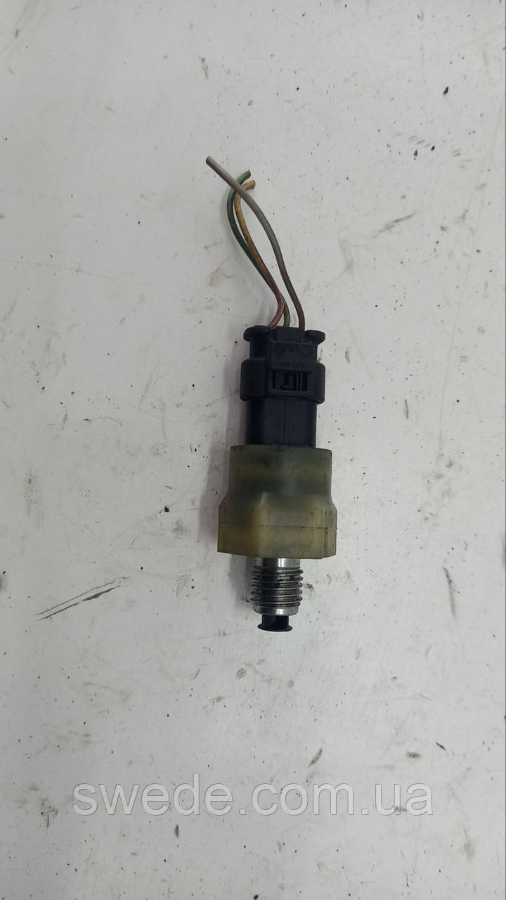Купить Датчик давления масла Volvo S90 XC90 2.0 D4 D5 2012 гг 31405635 ...