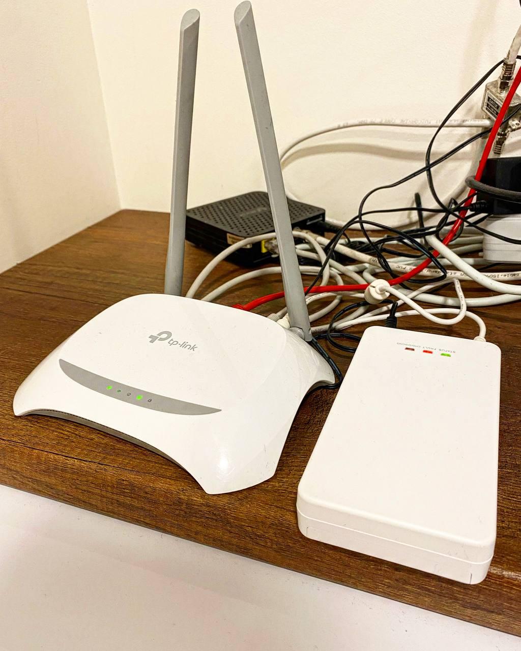 Адаптер резервного питания для роутера 12В, mini UPS BBU15-DT ...