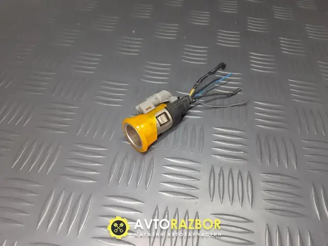 Купити Гніздо прикурювача, відповідна частина на Renault Laguna I ...