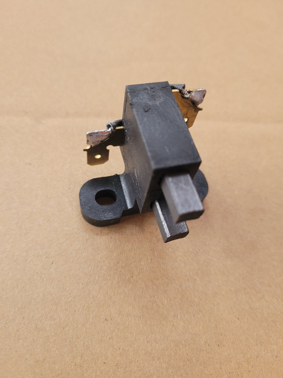 Купить Щётки генератора бензинового 5-6 кВт, цена 160 ₴ — Prom.ua (ID ...