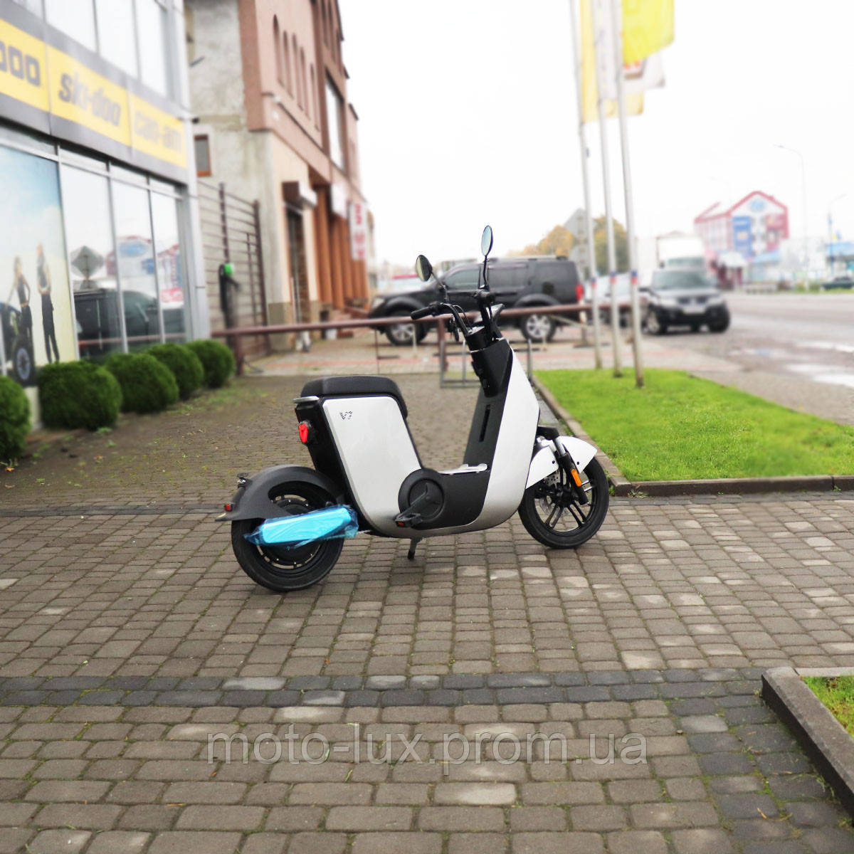 Купить Електроскутер Yadea V7 600W, 48V20AH lithium, сірий, цена 61000 ...