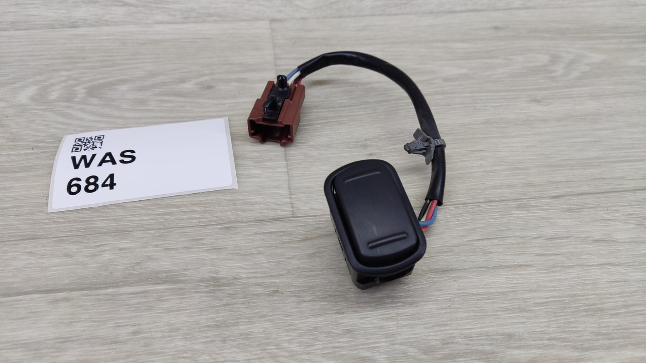 Купить Блок кнопка панель регулювання попереку сидіння водія Nissan ...