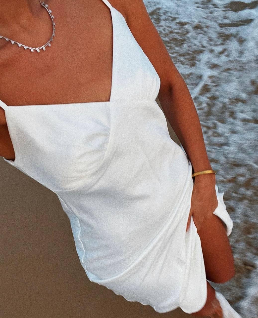 Женское Платье Миди Базовое Летнее Свободного Кроя на Тонких Бретелях с Декольте — в Категории ...