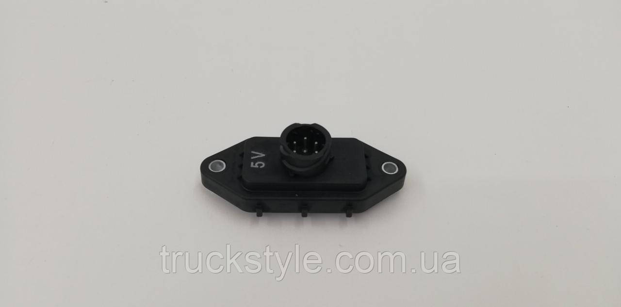 4410435011 Датчик давления 5V 0015429218, цена: 1700 ₴, купить на Prom.ua