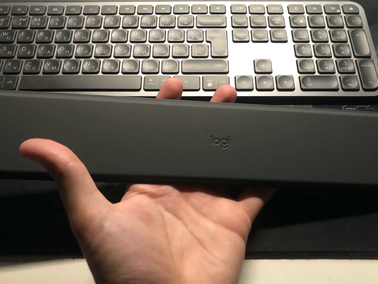 Купити Logitech MX Palm Rest підставка для клавіатури Wrist rest, ціна ...