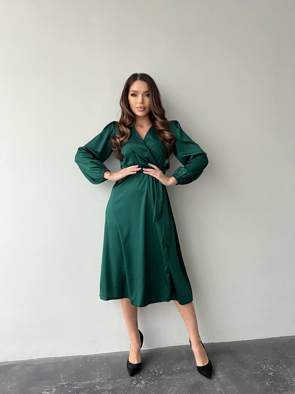 Купити Шикарне шовкове елегантне плаття з імітацією заходу графіт бежевий електрик смарагд