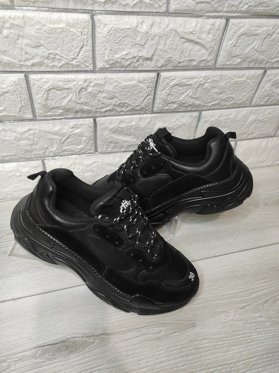 Купить Кроссовки черные БАЛАНСИАГА /BALANCIAGA р.38, цена 1090 грн ...