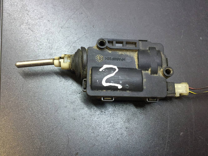 Привод замка лючка топливного бака Opel Vectra C, Astra H, Zafira B GM ...