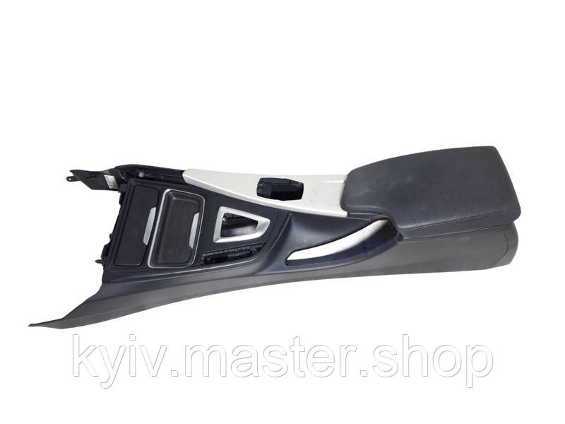 Б/У Консоль центральна підлокітник під акпп 51169218919 BMW 3 F30-31 12 ...