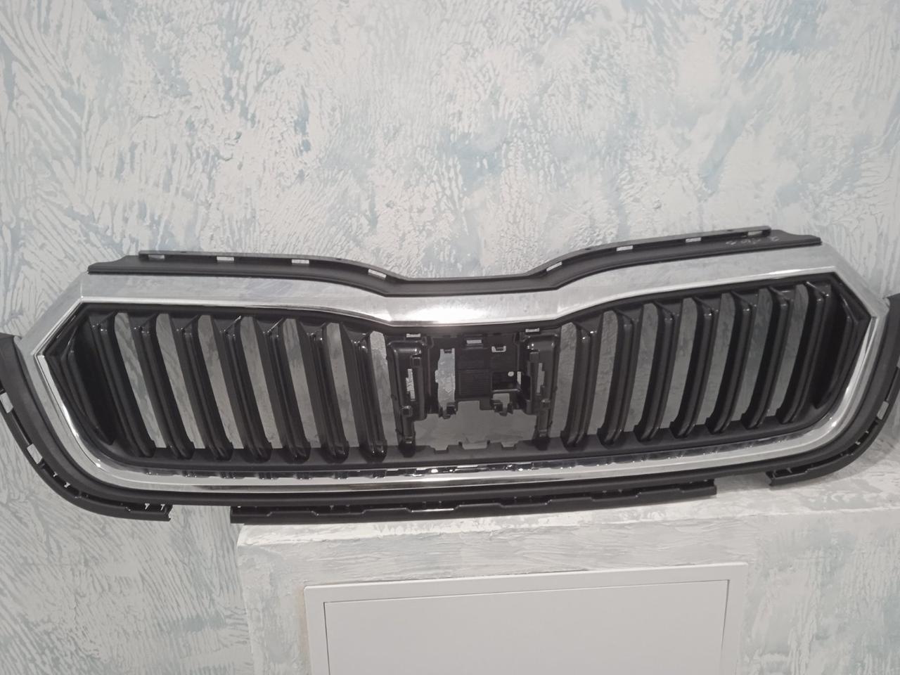 Купить Skoda Octavia 4решітка під радар хром оригінал 5e3853653, цена ...