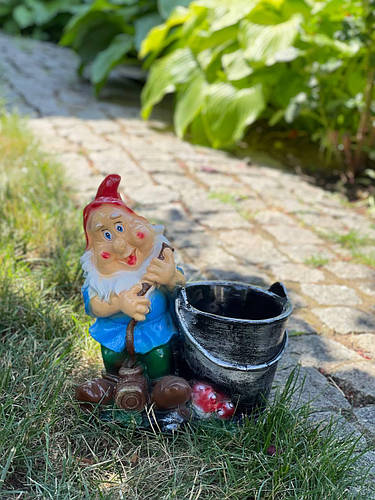 Садова фігура кашпо ДомФігурок Гном поливальник Id 1777325186 цена