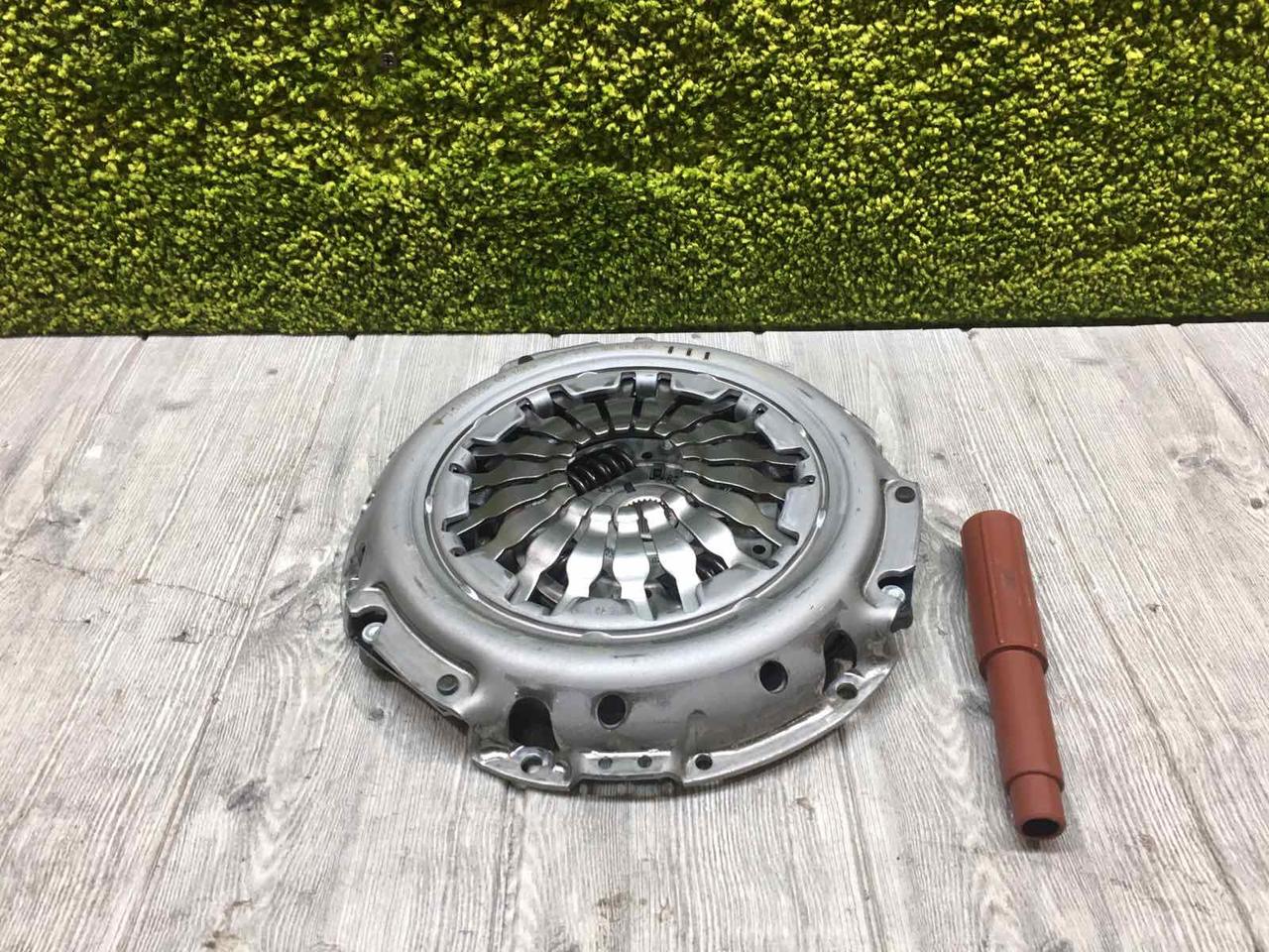 Renault (Original) 302050901R - Комплект сцепления на Рено Меган III ...