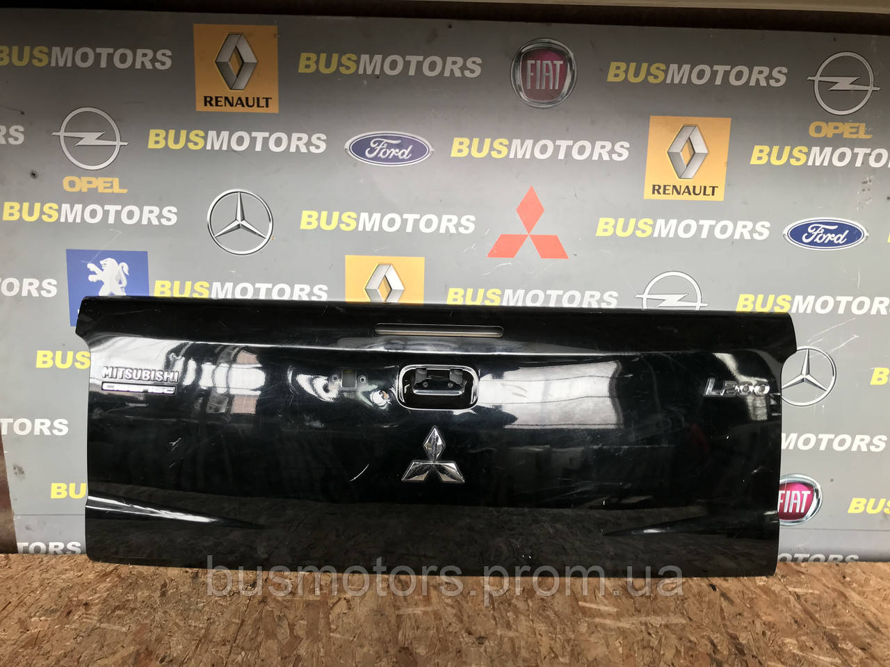 Купити Борт задній кришка кузова Mitsubishi L200 2015-2022 6724A188 ...