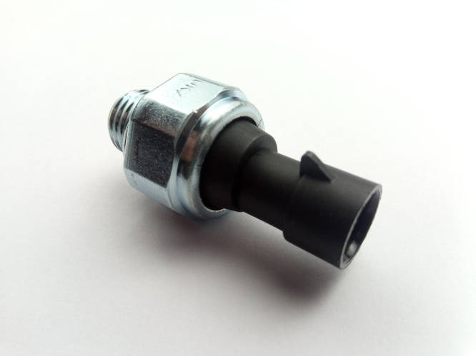 Купить Датчик давления масла Lanos, "GM" (95961350) (96494264/95961350 ...