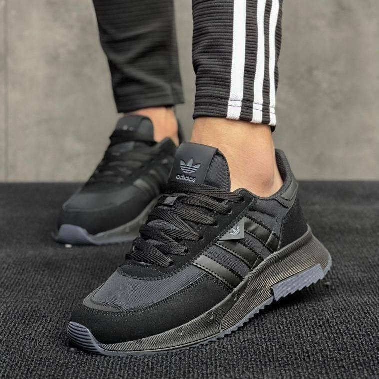 Купити Класичні чоловічі кросівки Adidas VZ Black 43, ціна 2390 грн ...