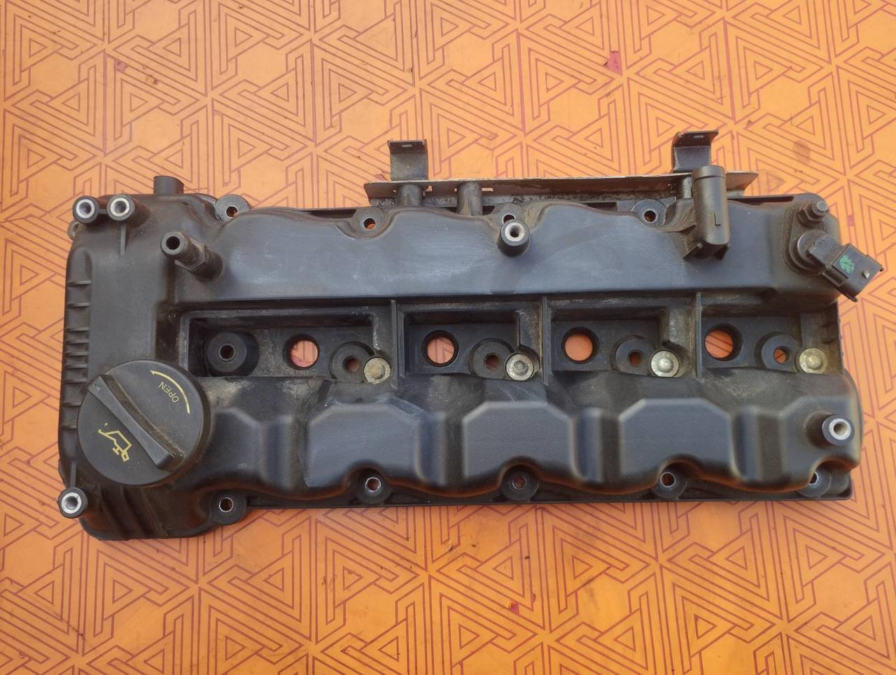 Крышка клапанная 1.7 crdi Hyunai Kia 224102A600, 224102A700 бу (ID ...