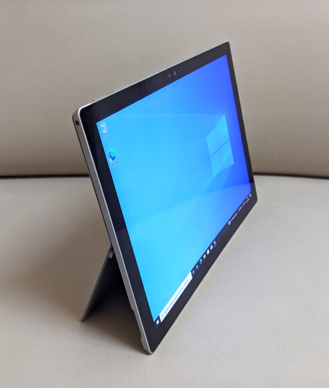 Планшет Microsoft Surface Pro 4 1724 (12,5" / Core i5-6300U/ 4GB / SSD ...