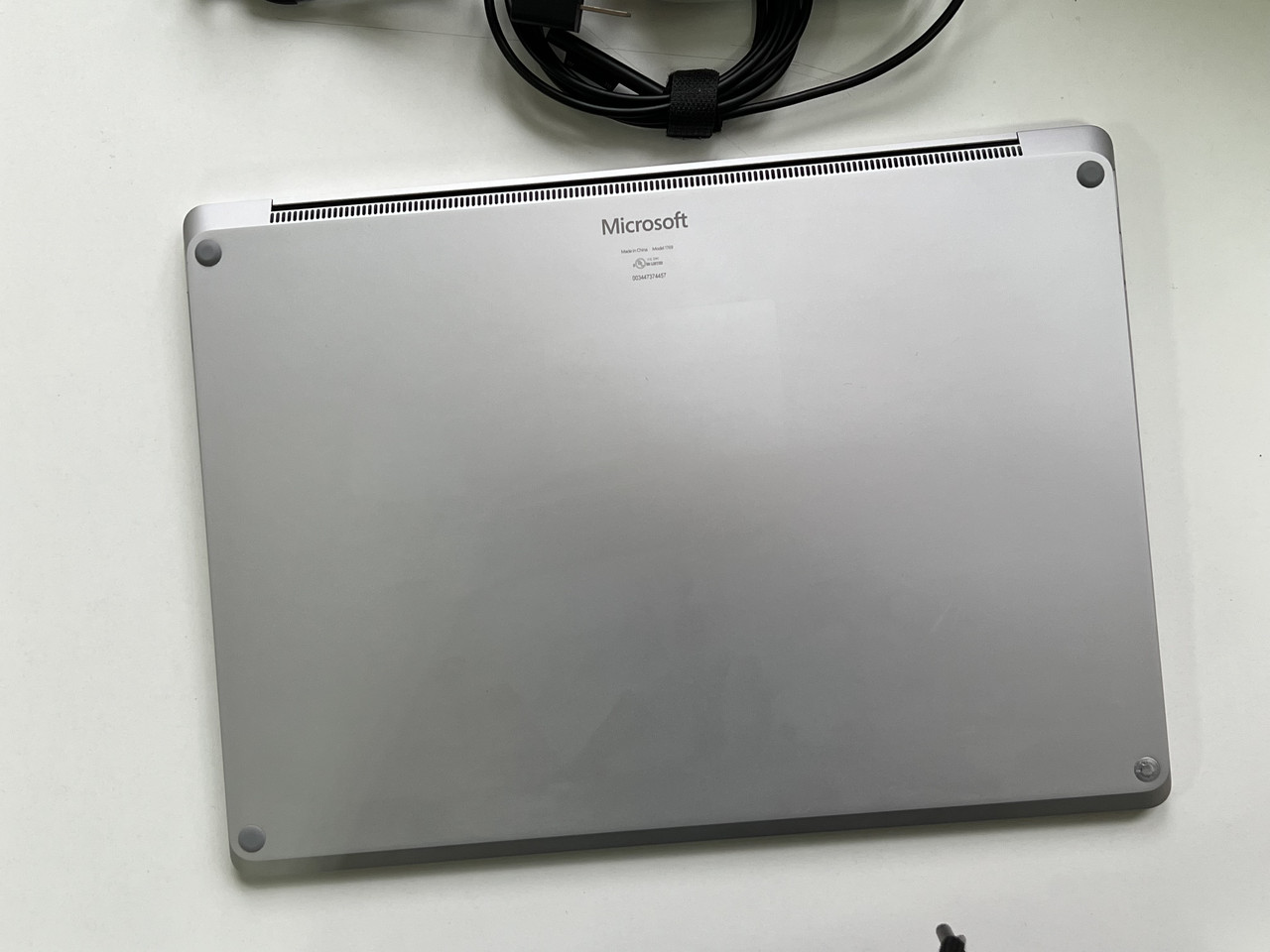 Ноутбук Microsoft Surface Laptop 1769 13.5" Multi-touch i7-7660 2.5GHz ...