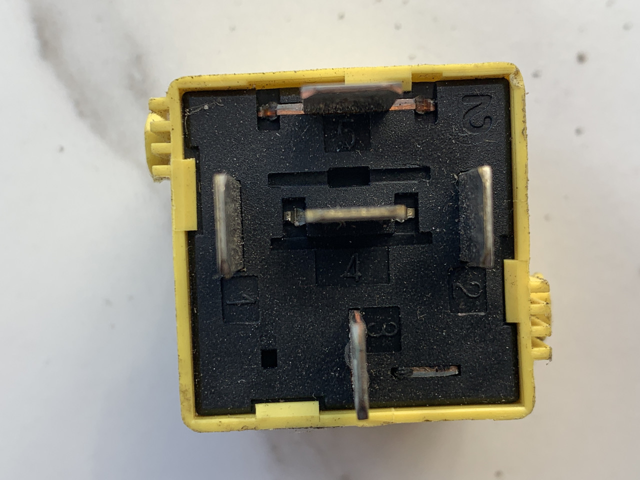 Купить Реле компрессора пневмоподвески Mercedes A0025421419, цена 70 ...