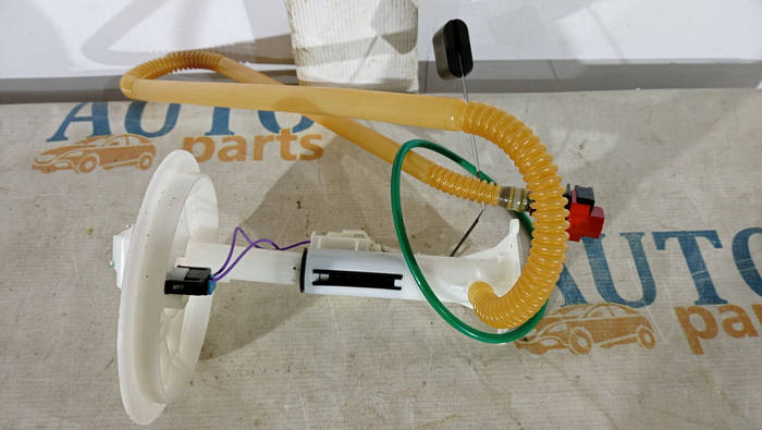 Купить Jeep Grand Cherokee wk2 Топливный насос электрический погружной ...