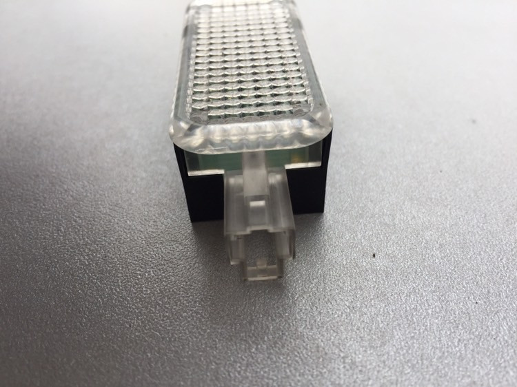 Диодный плафон подсветки салона Audi A6 C6,Q7 4e0947415 (ID#1787663714 ...
