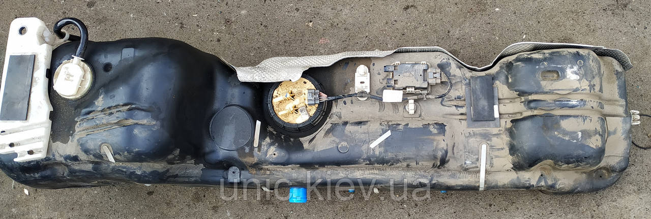 Паливний бак 100 л. Рено Мастер 3 / 4 б/в: продажа, цена в Киеве ...