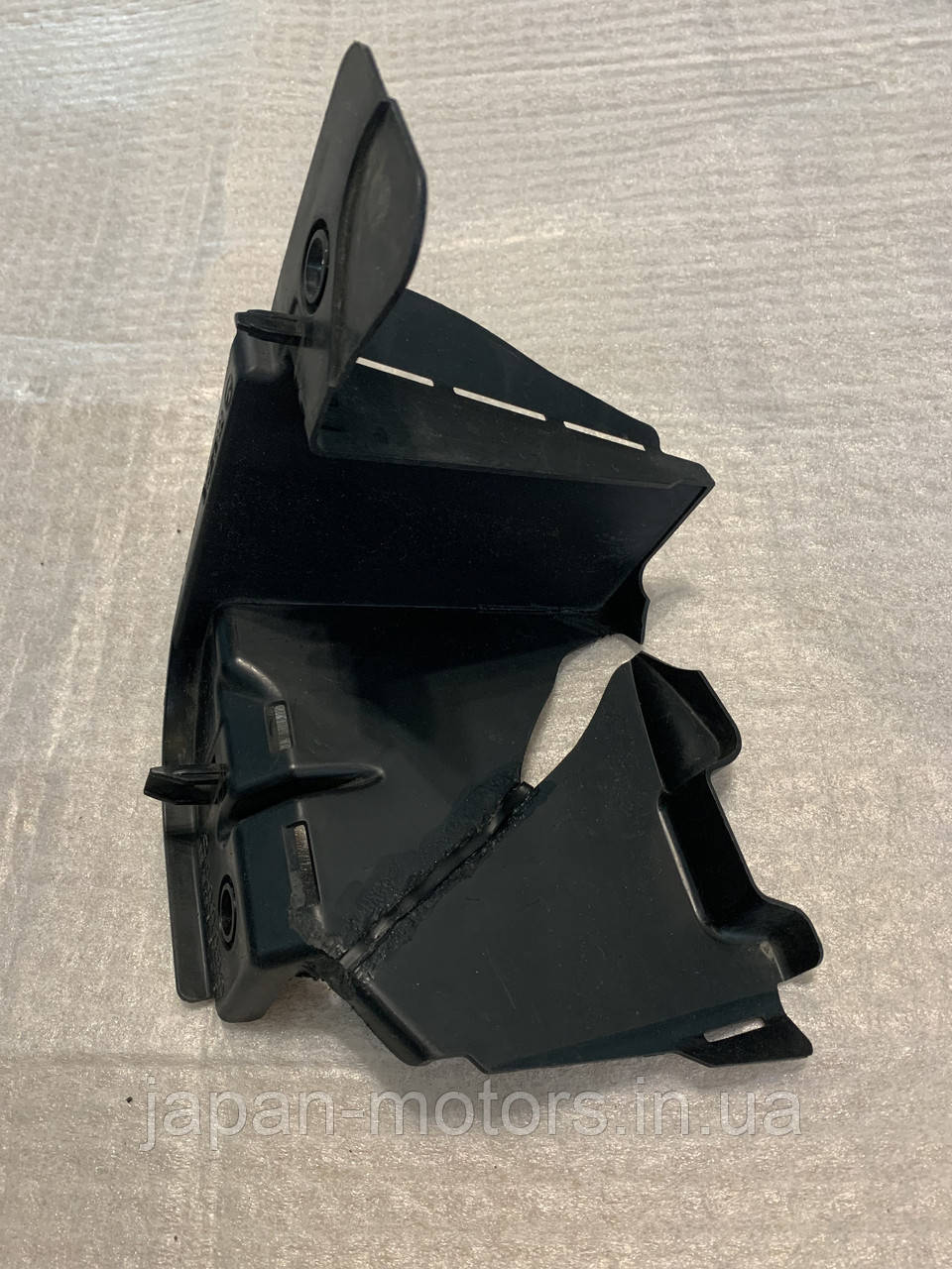 Дефлектор радиатора Mazda 3 BN 2017-2019 B63B501U1 B63B-501U1 (ID ...