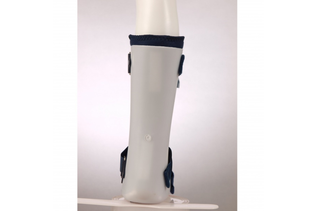 Деротаційний чобіток пластиковий жорсткий для гомілковостопного суглоба Fosta FS 2952 (ID ...