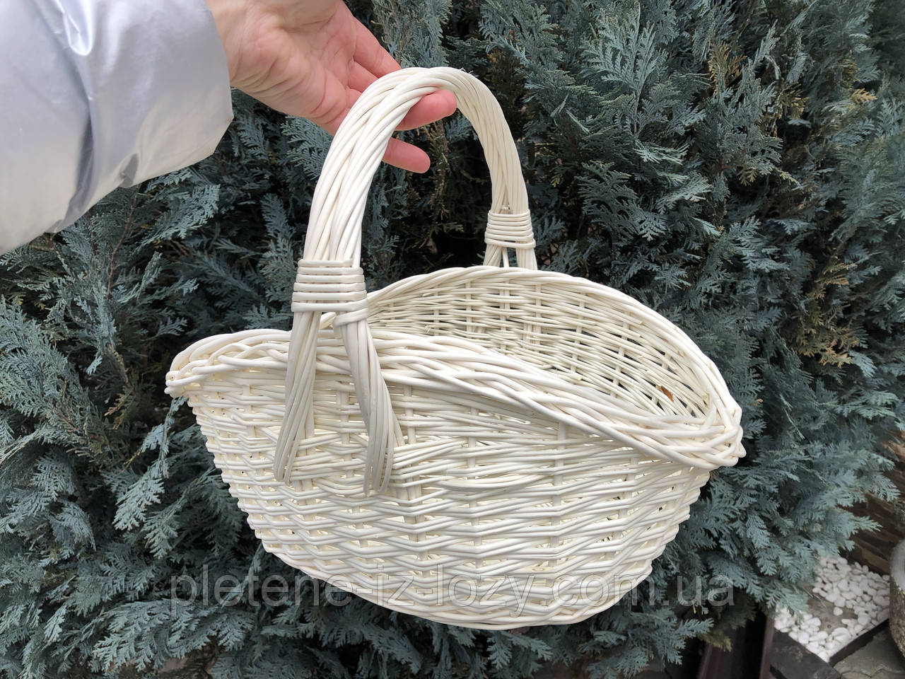 Кошик плетений із лози вибіленої продаж ціна у Ужгороді Кошики плетені вироби від Плетені