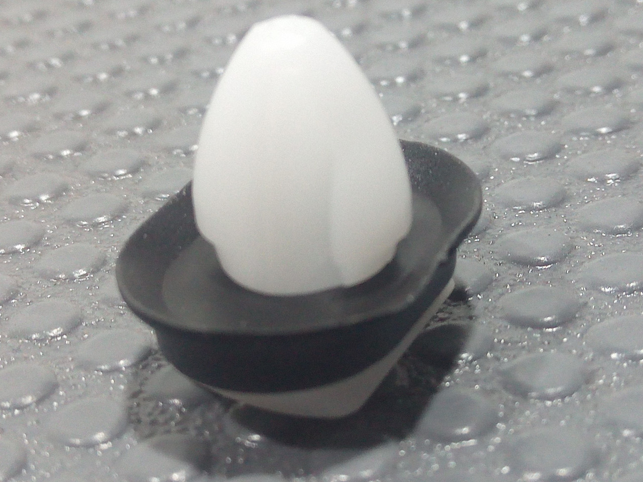 Купить Пистон крепления молдинга Fiat/Iveco/Peugeot/Citroen (15563 ...