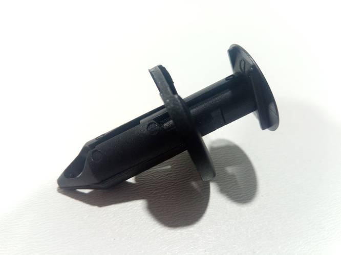 Купити Пістон кріплення підкрилка Audi/Ford/Renault/VW (11828 ...