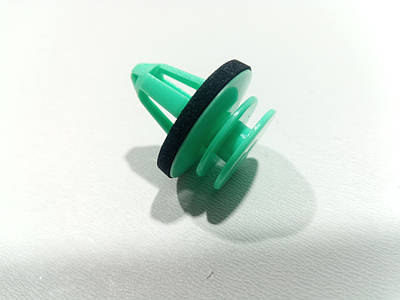 Пистон крепления внутренней отделки Mercedes/Skoda (SK 4149 ...